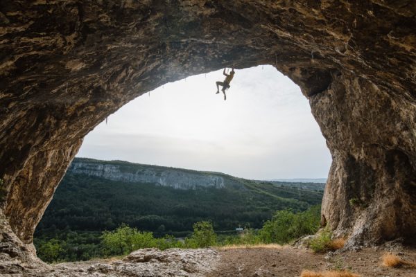 Катерене на скали край Велико Търново - ваучер Adventures.bg